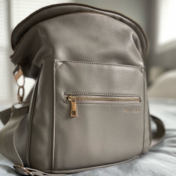 Fawn Design | Bags | Fawn Designs Diaper Backpack | Poshmark